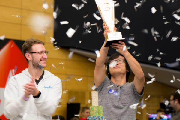 Νικητής στο €25k Super High Roller ο David Yan - Bethome.gr